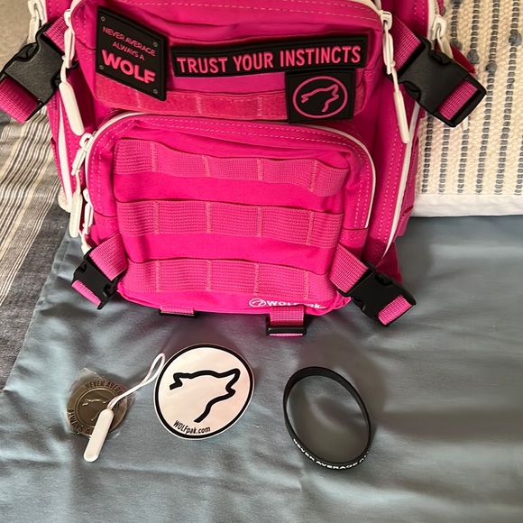 WOLF | Bags | New Never Used Hot Pink Wolf Backpack 2 Zipper ...